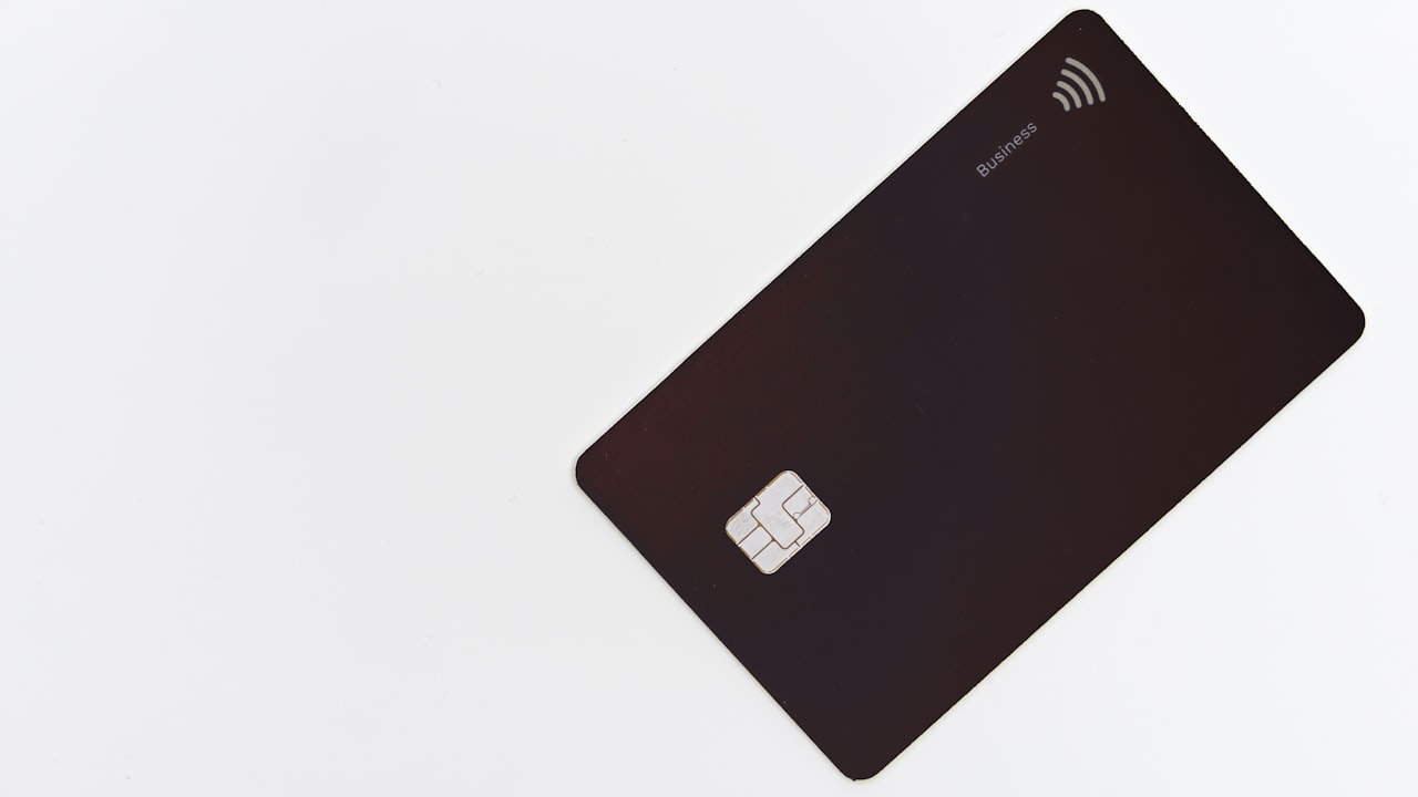 What Is a Multi-Chain Crypto Card? Explained